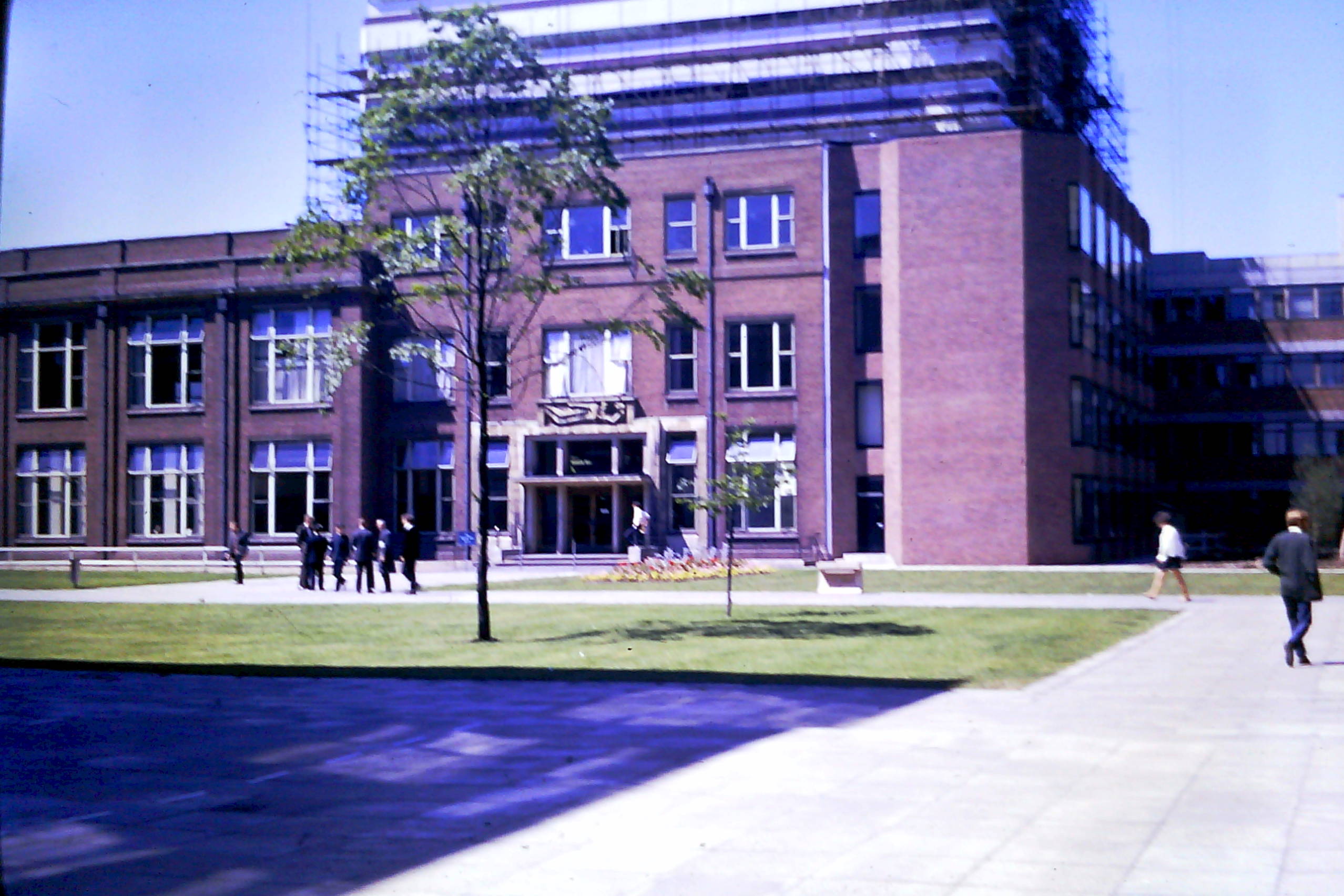 A gallery of campus 1966-68 – University of Hull Alumni Association