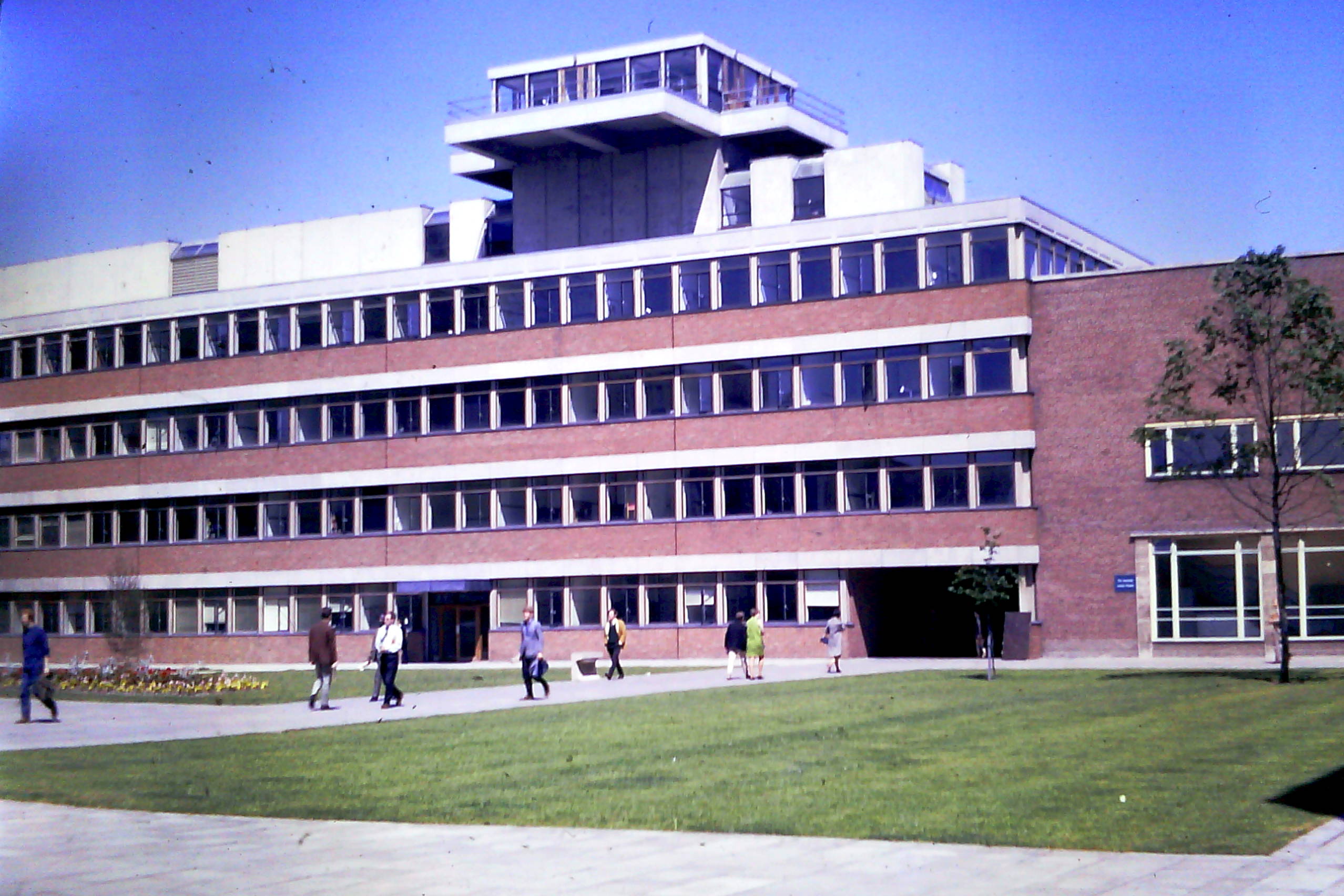 A gallery of campus 1966-68 – University of Hull Alumni Association